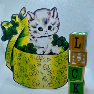Leprechaun St. Patricks Day Decor Standee, Vintage Insp Shelf Decor ...