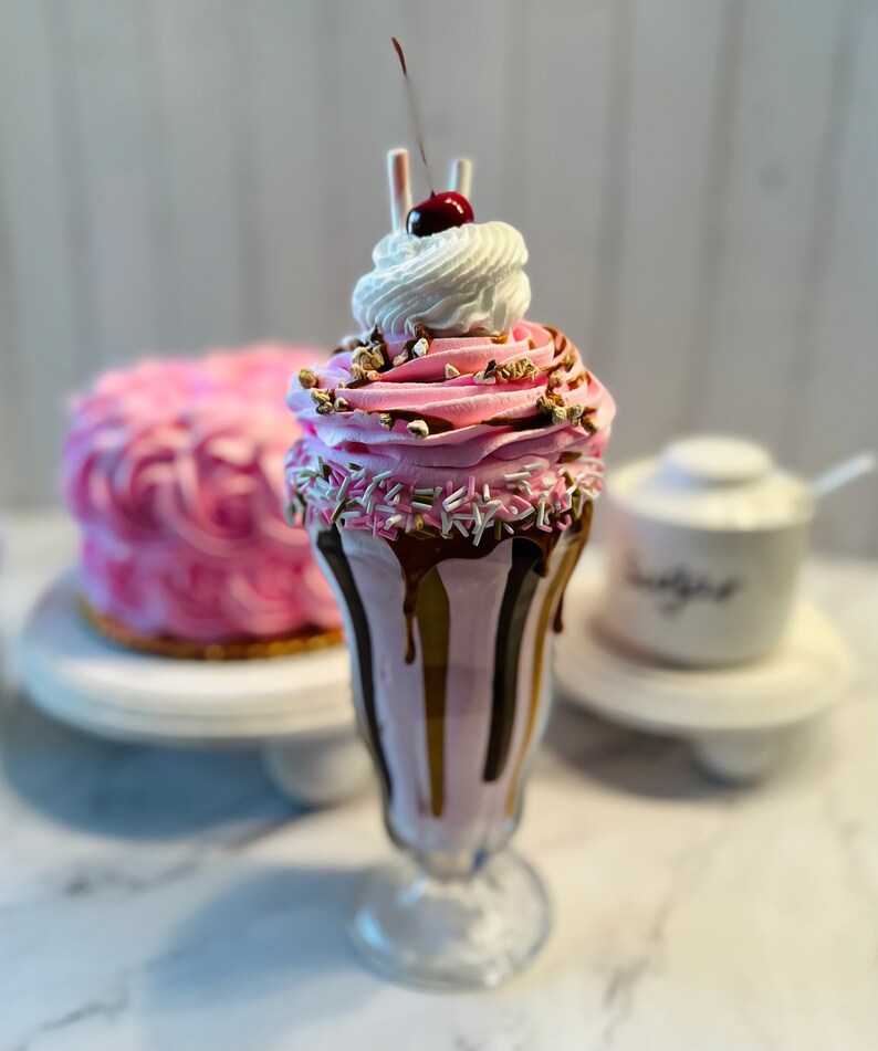 DEZICAKES Fake Milkshake Strawberry Carmel Crazishake Tall Parfait Prop ...