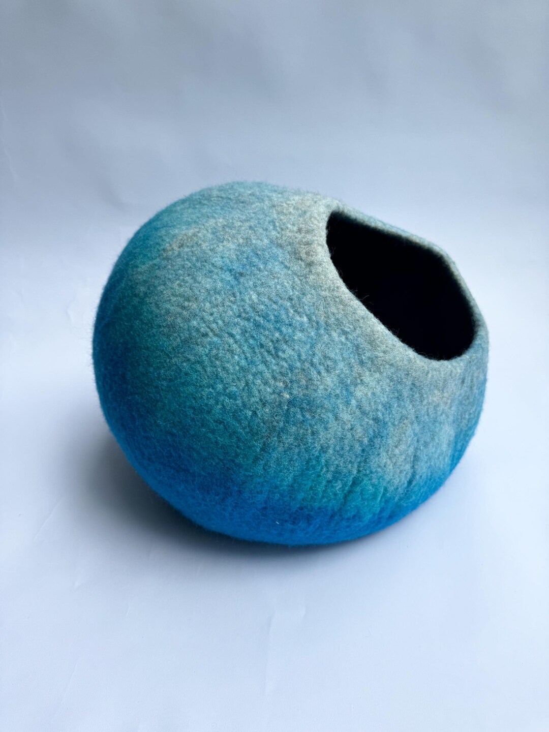 Large Handmade Wool Cat Cave, Wool Cat Cocoon, Handmade Wool Cat Bed ...