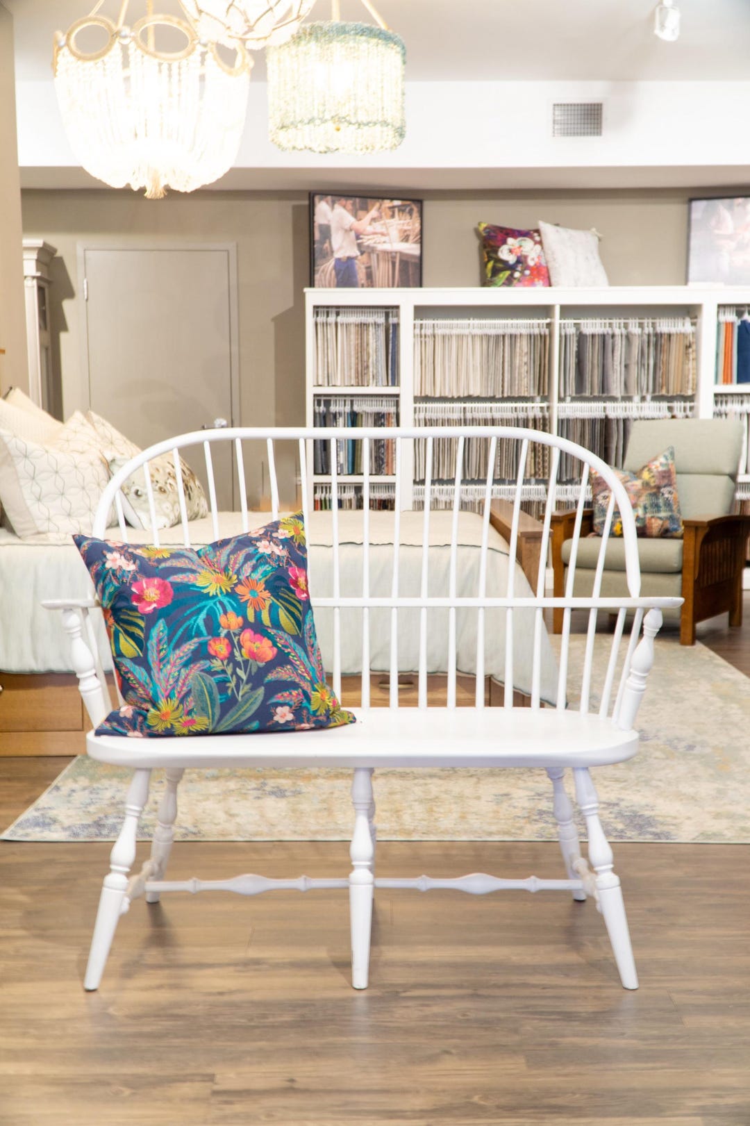 White Painted Windsor Bench, Entryway Furniture for Mudroom, Entrance ...