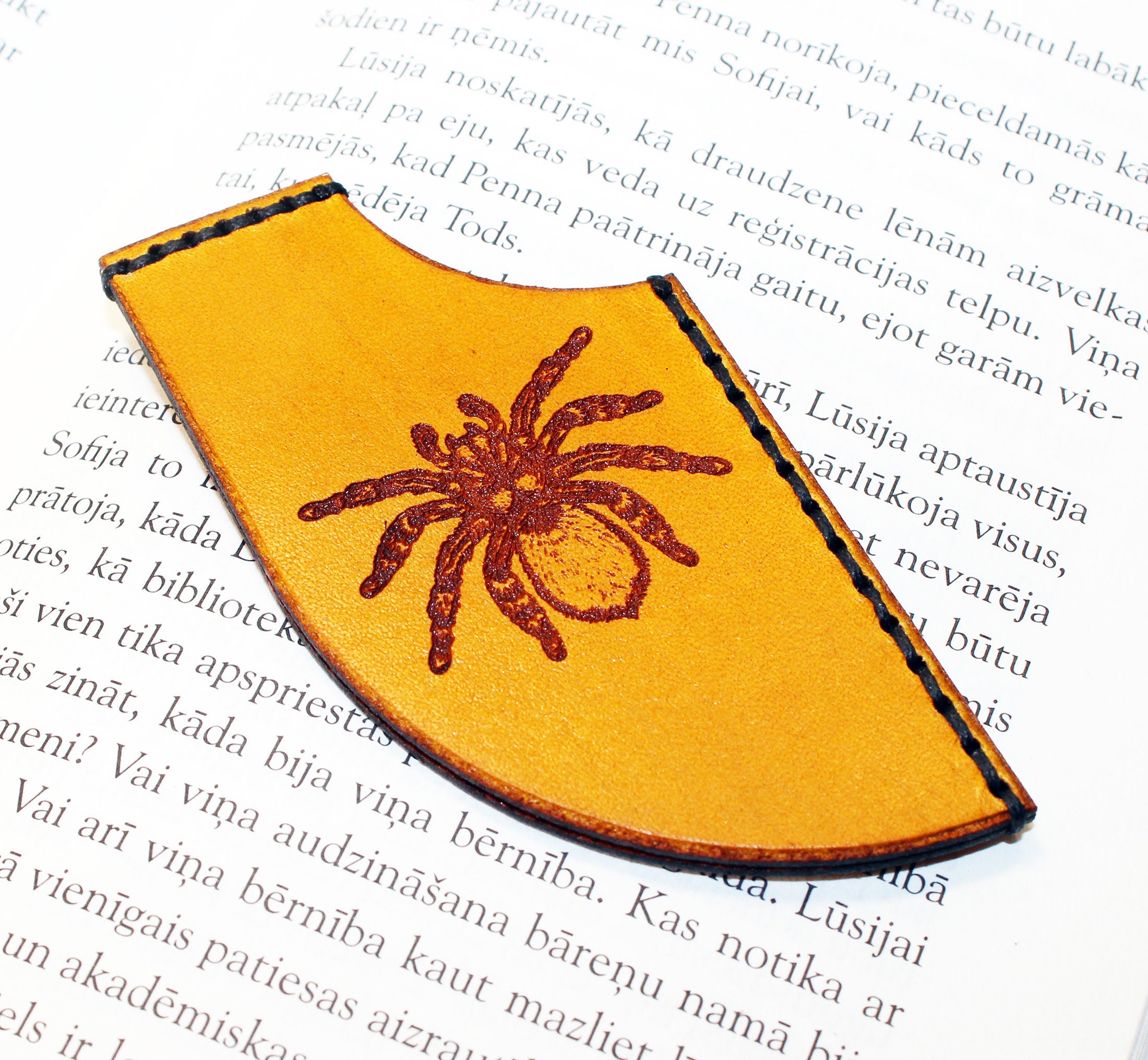 Spider bookmark bookmark corner gifts for booklover gifts | Etsy