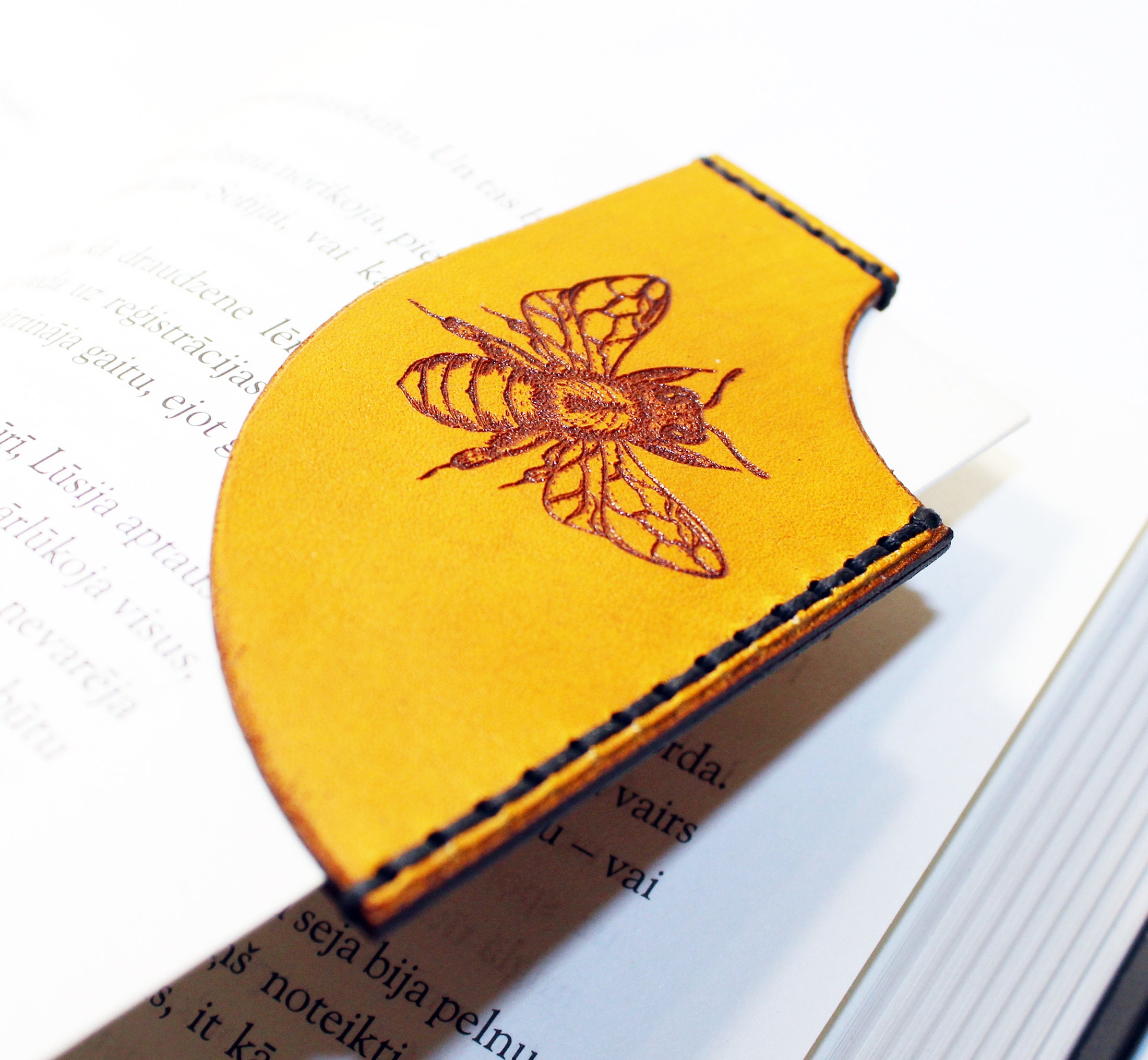 Bee bookmark bookmark corner gifts for booklover gifts for | Etsy