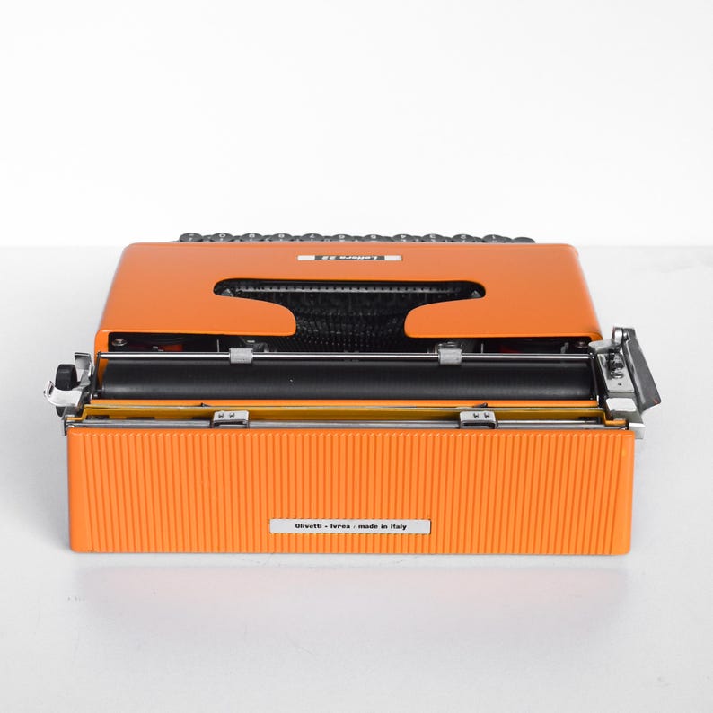 CUSTOM COLORS AVAILABLE - Orange Olivetti Lettera 22 Typewriter ...