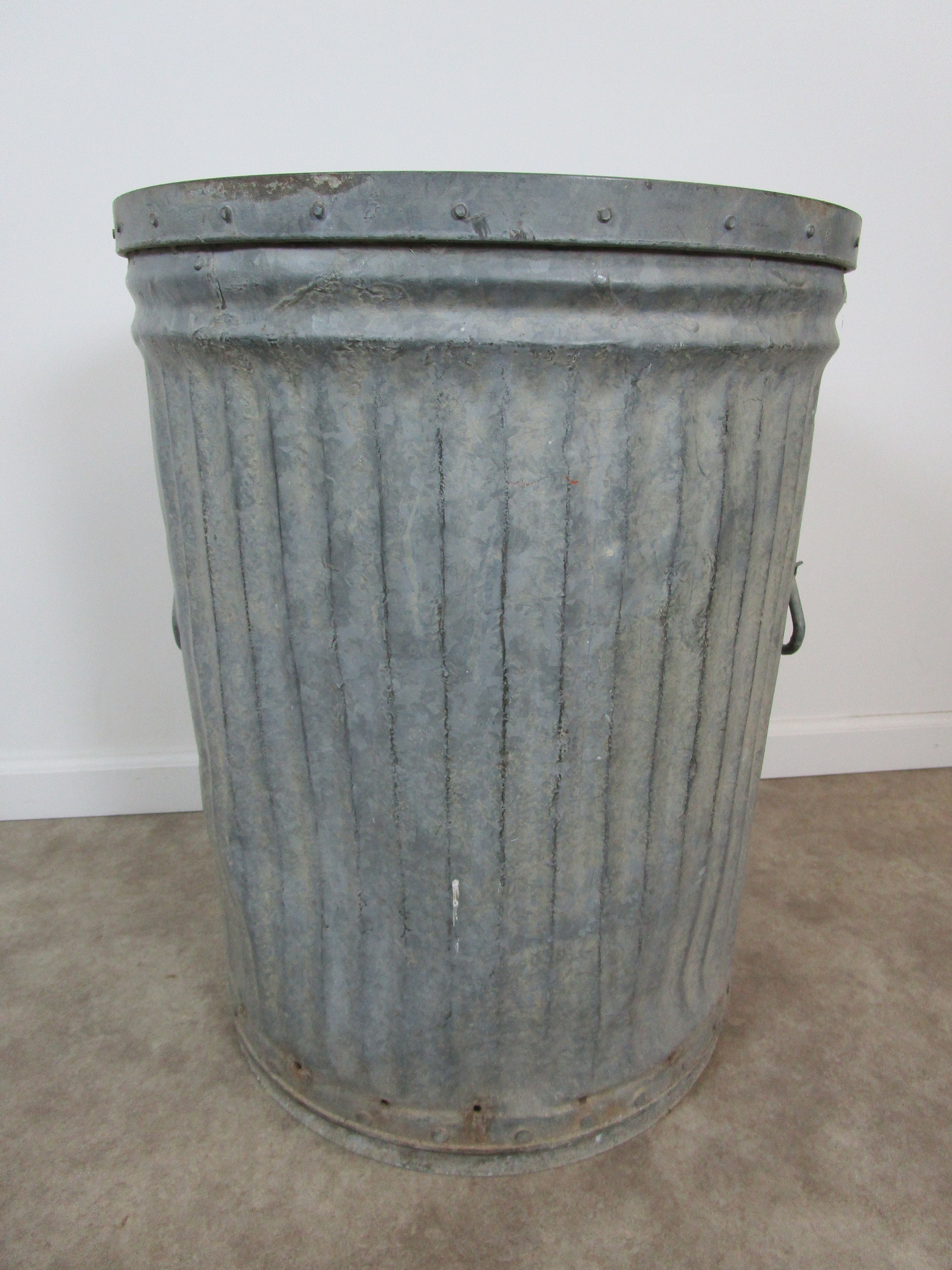 Metal Trash Can Texture