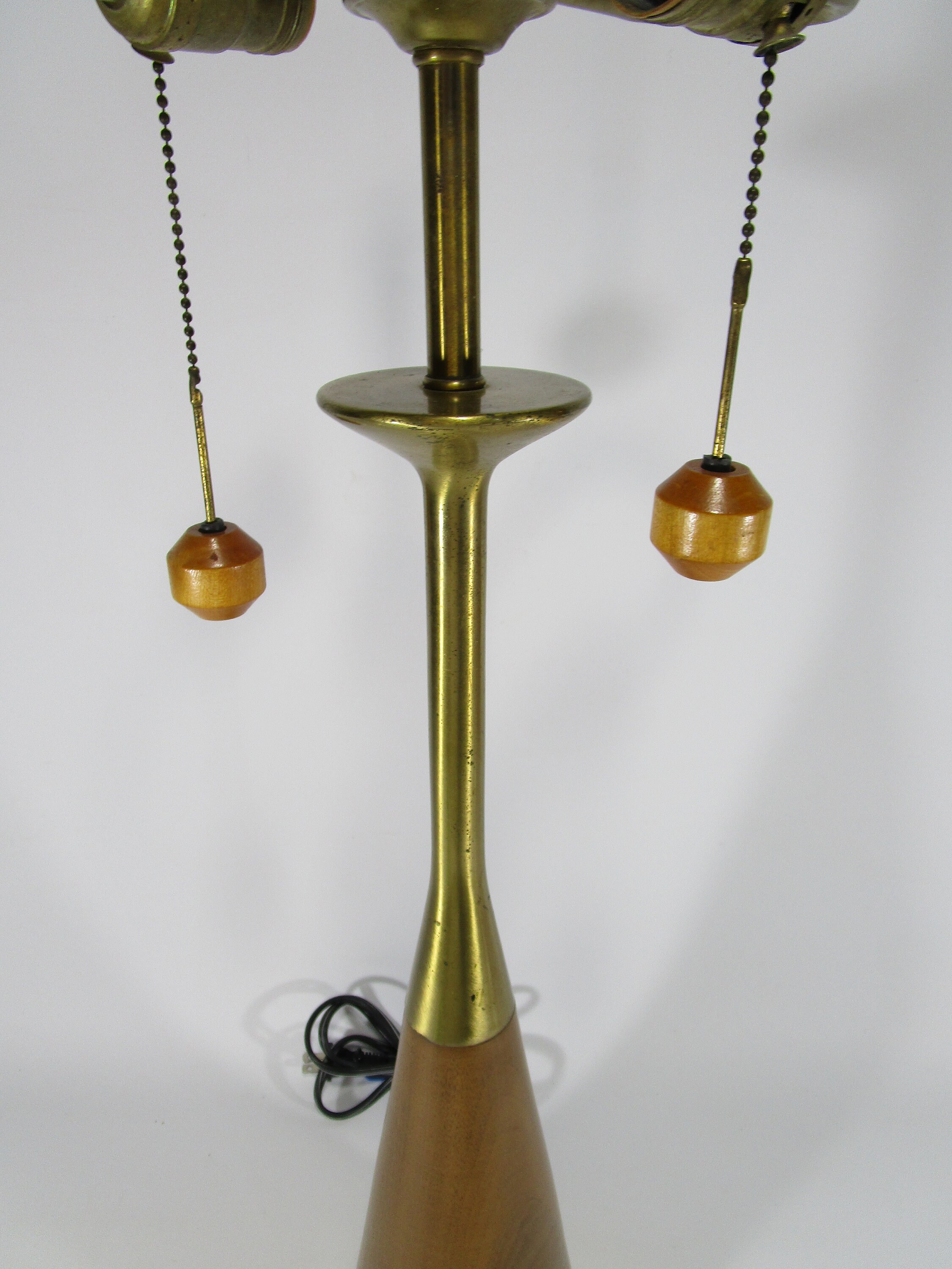 Mid century brass and walnut rembrandt pull chain lamp | Etsy