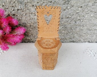 Hand Shaped Chair - Etsy