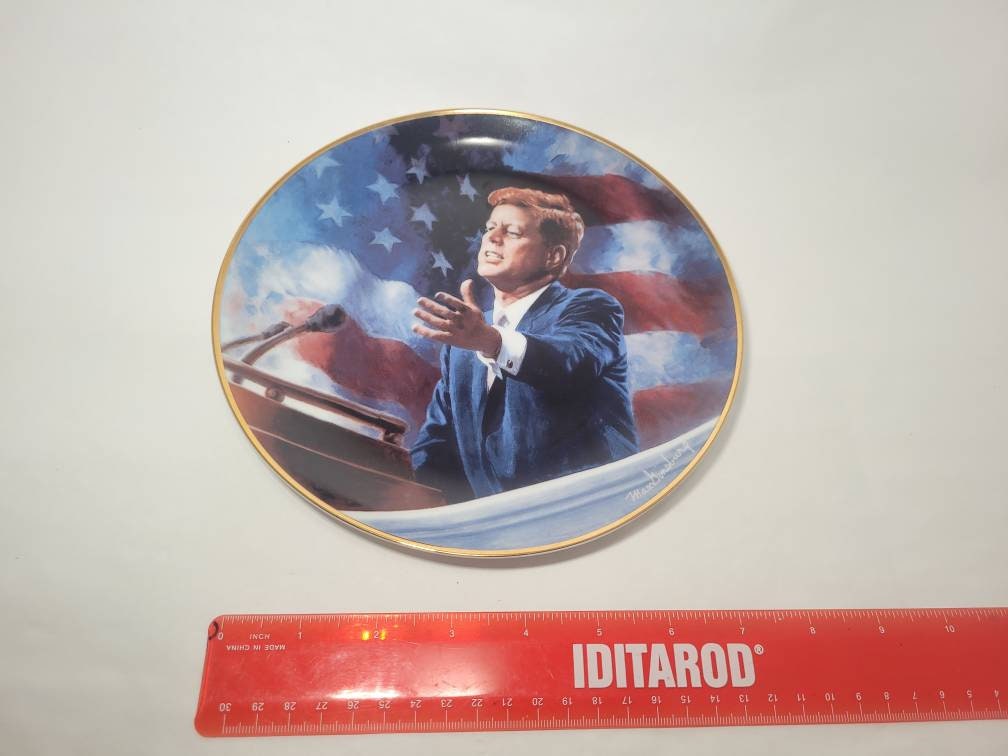 A Tribute to John F. Kennedy Plate - Franklin Mint Heirloom ...