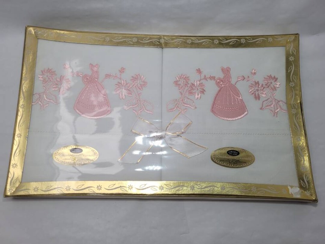 Vintage Pair of Artlin (I Believe Pillow Cases?) - Fifth Avenue ...