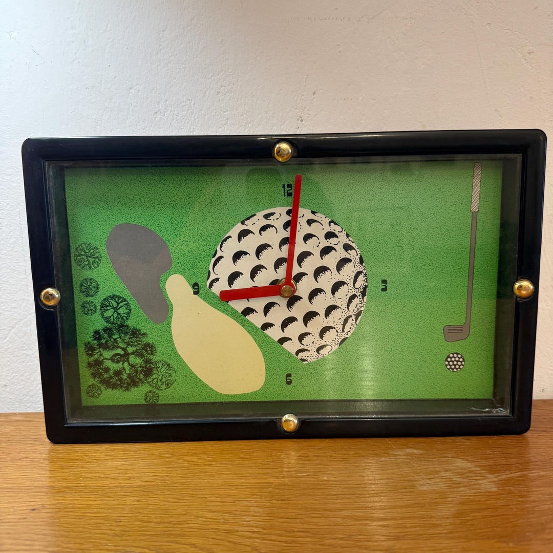 Vintage 1950s Golf Wall Clock – Black Plastic Frame – Golf Ball ...