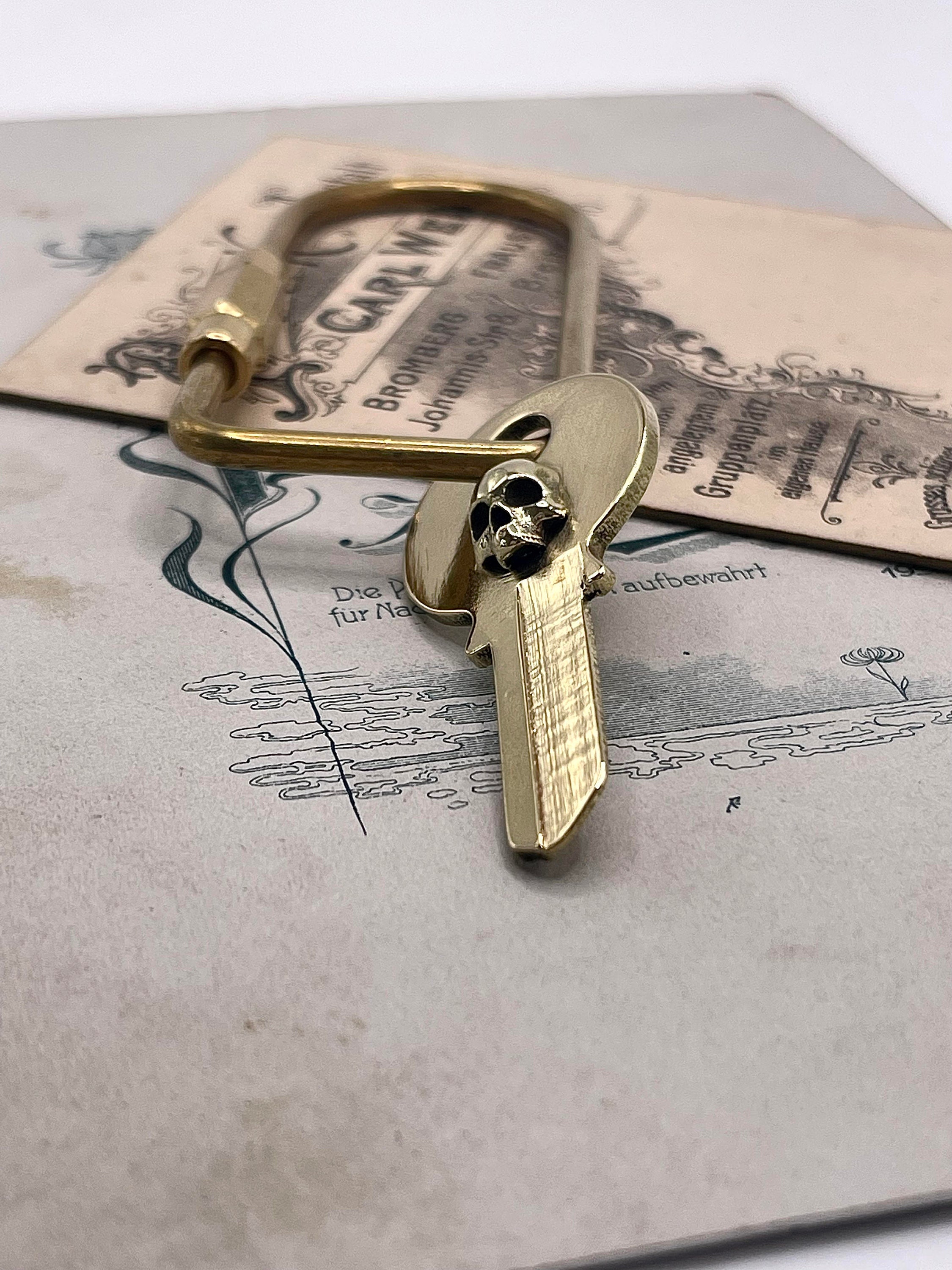 Gothic Skull Key Chain, Dark Geometric Skull Biker Key Chain, Metal Key ...