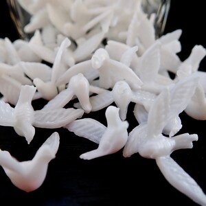 Miniature White Plastic Doves - Tiny and Perfect for Wedding and Party ...