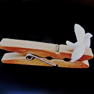 Miniature White Plastic Doves - Tiny and Perfect for Wedding and Party ...