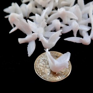 Miniature White Plastic Doves - Tiny and Perfect for Wedding and Party ...