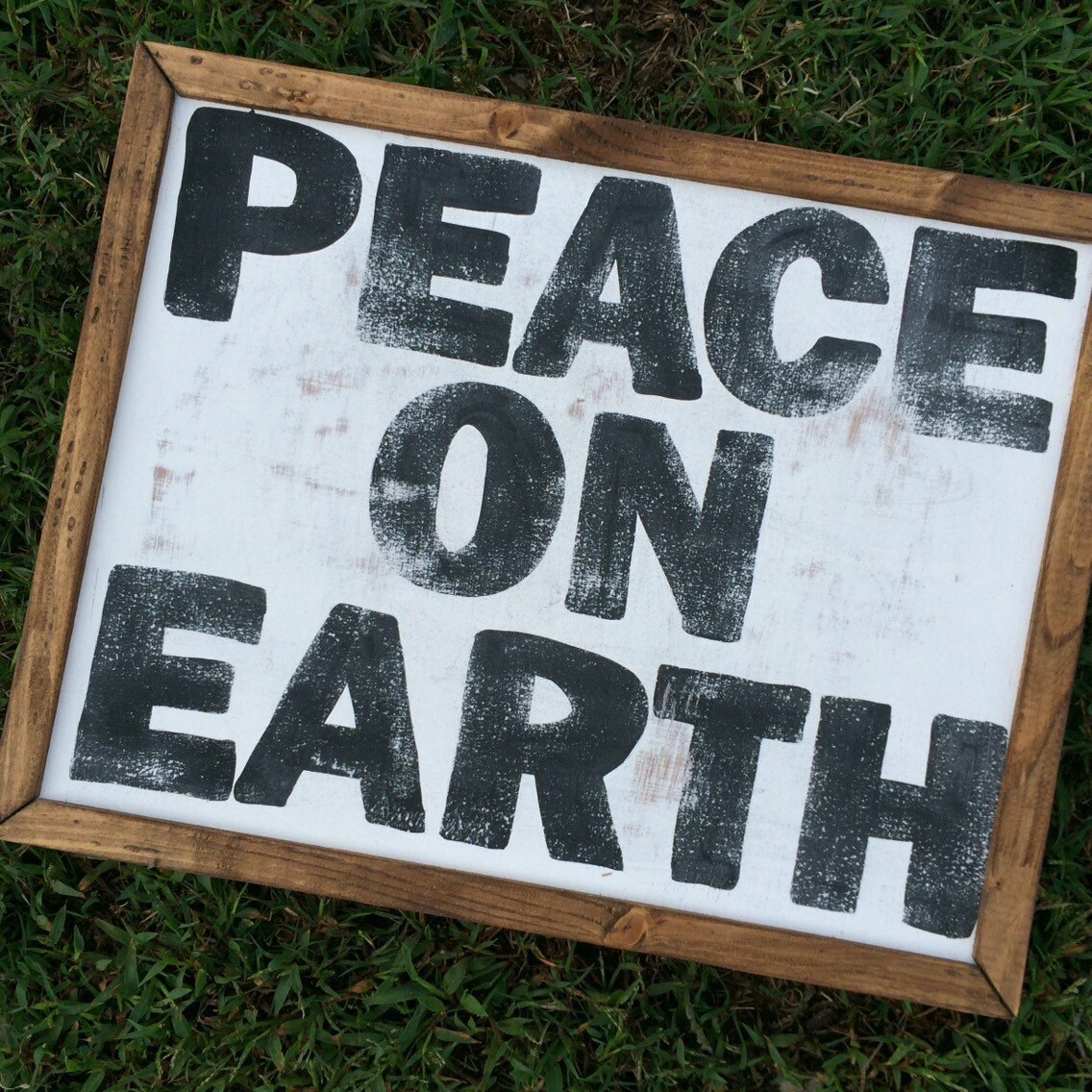 Peace on earth sign - christmas sign
