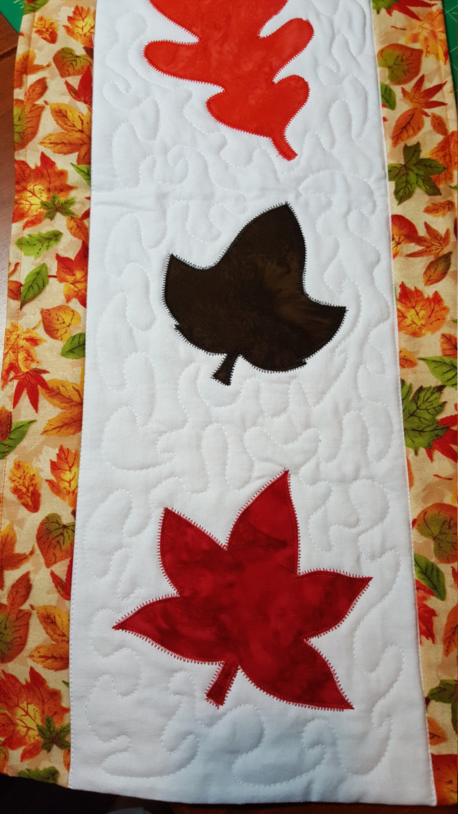 Quilted Fall Leaves Table Runner - Etsy