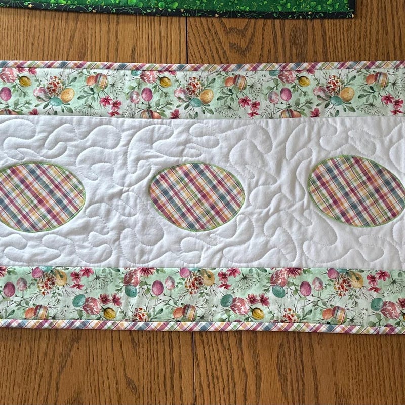 Quilted Easter Table Runner - Etsy