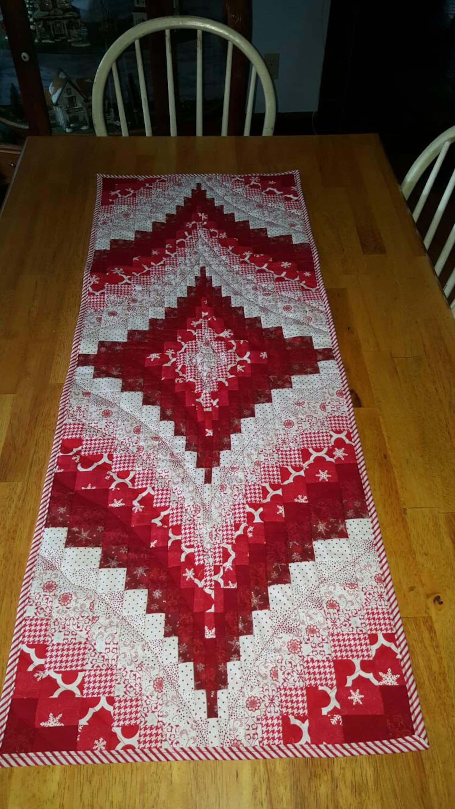 Christmas or Valentines Day Bargello Table Runner With 4 - Etsy