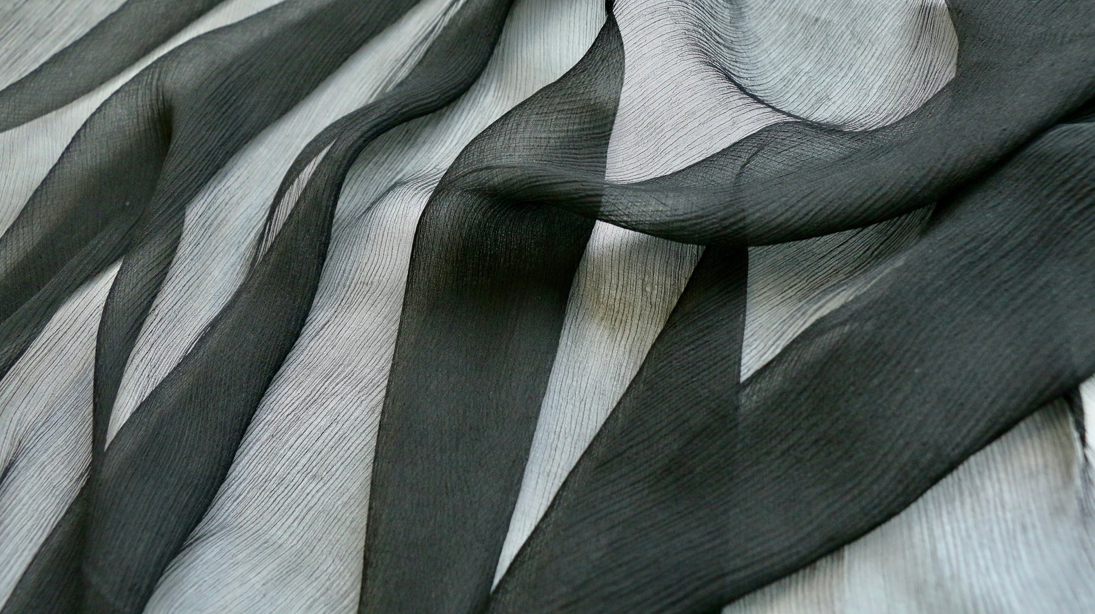 100% SILK CRINKLE CHIFFON Black colour Light weight | Etsy