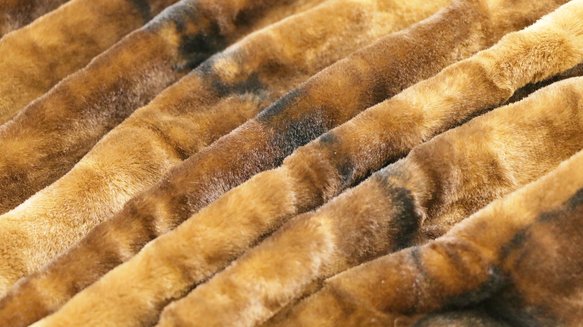 FAUX FUR FABRIC Mink fur panel design Short pile 0.50mm | Etsy