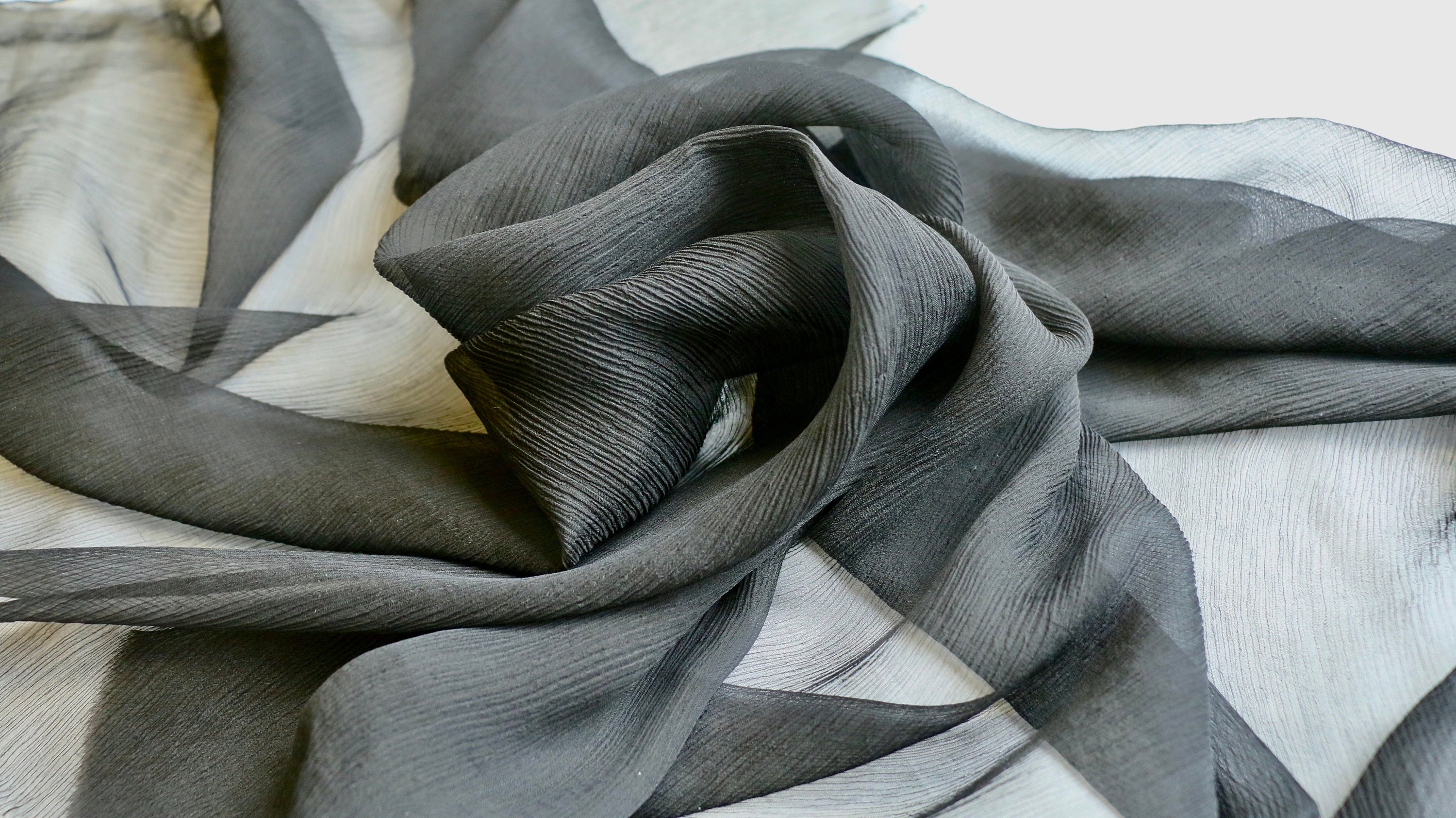 100% SILK CRINKLE CHIFFON Black colour Light weight | Etsy