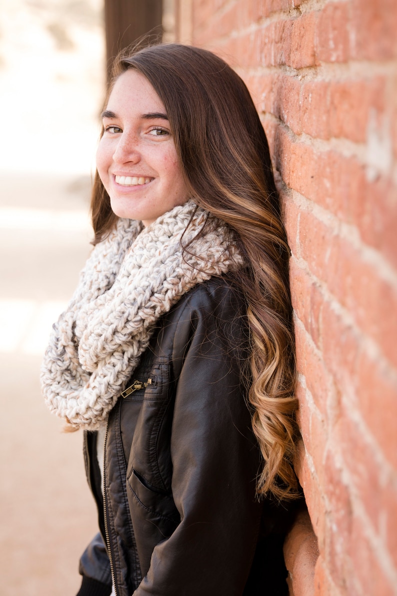 Crochet Pattern // the Annabelle Infinity Scarf // Instant - Etsy