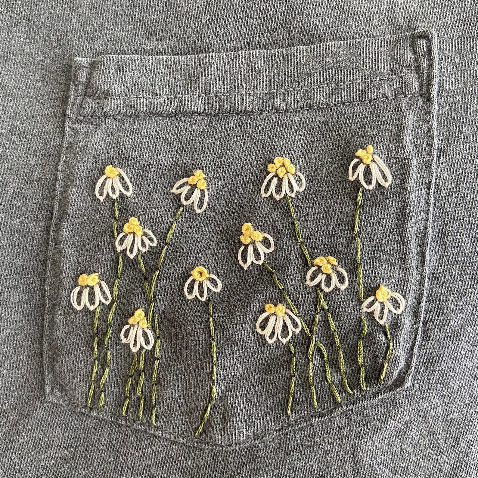 Daisies Hand-embroidered Pocket Tee Shirt Unisex Short Sleeve - Etsy