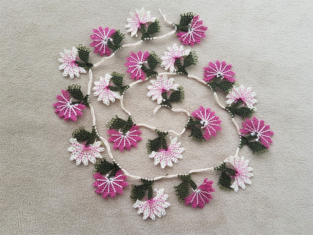 Needle Lace Flowers Maroon White 20 Pieces Oya - Etsy