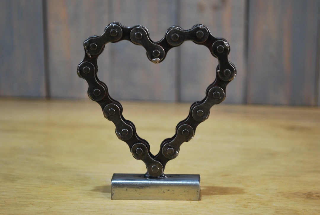 Small Standing Bike Chain Heart - Etsy