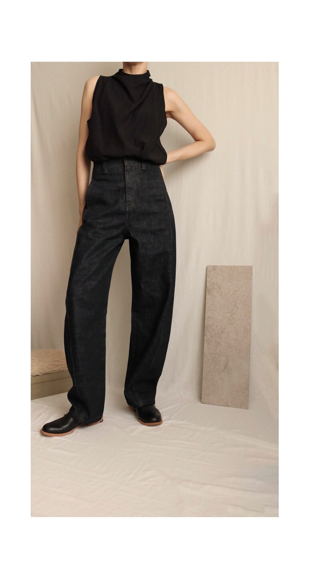 Ingrid Barrel Jeans -high-waisted Wide Legged Cotton Barrel Jeans Dark ...