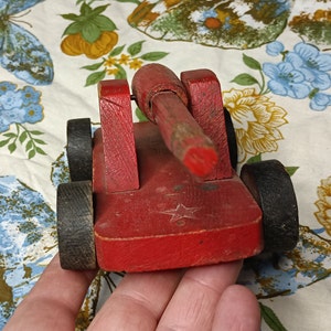 Vintage 1940s Red Wooden Tank Toy "beachhead Bess"- SUPER RARE - Etsy