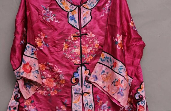 Antique Chinese Qing Dynasty Silk Embroidered textile… - Gem