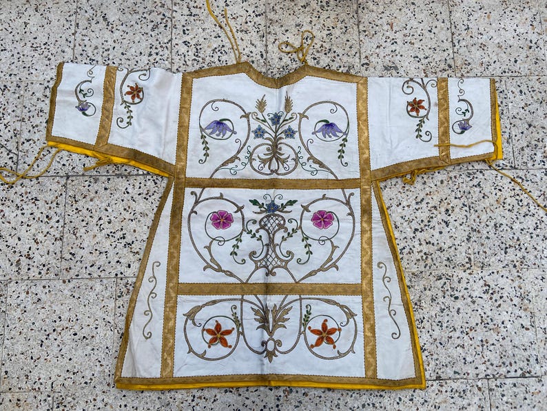 Antique Christian Priest IHS Embroidered Vestment, Metallic White Gold ...