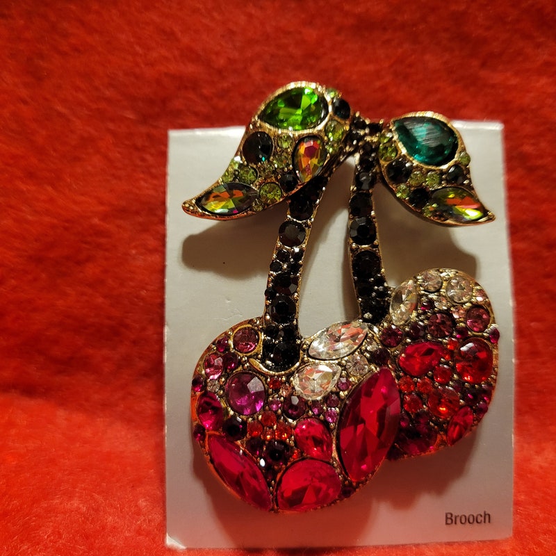 Cherry Brooch - Etsy