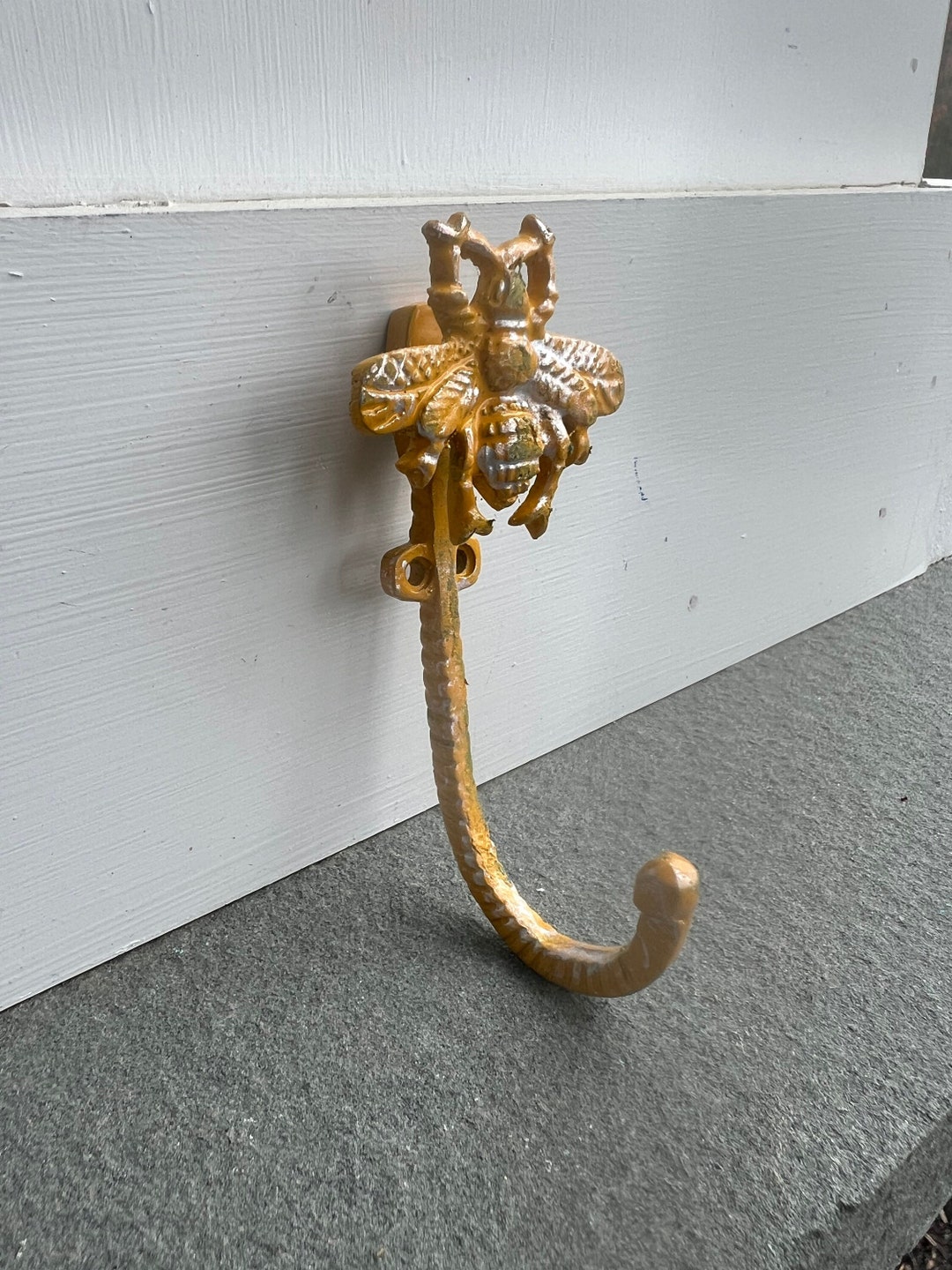 Bee Hook, Bee Wall Hooks, Bee Decor, Cast Iron Hook, Home and Garden ...