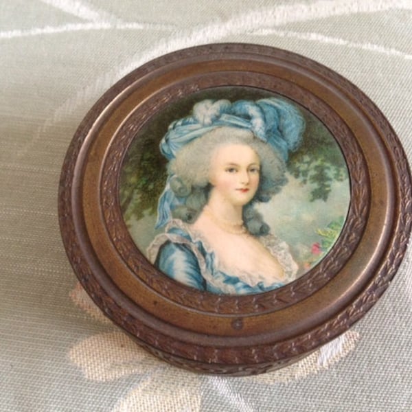 Porcelain Powder Box - Etsy