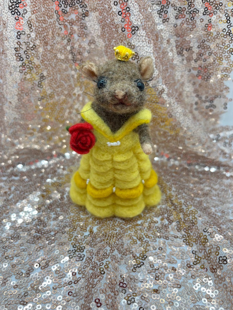 Needle Felted Princess Mouse - Etsy