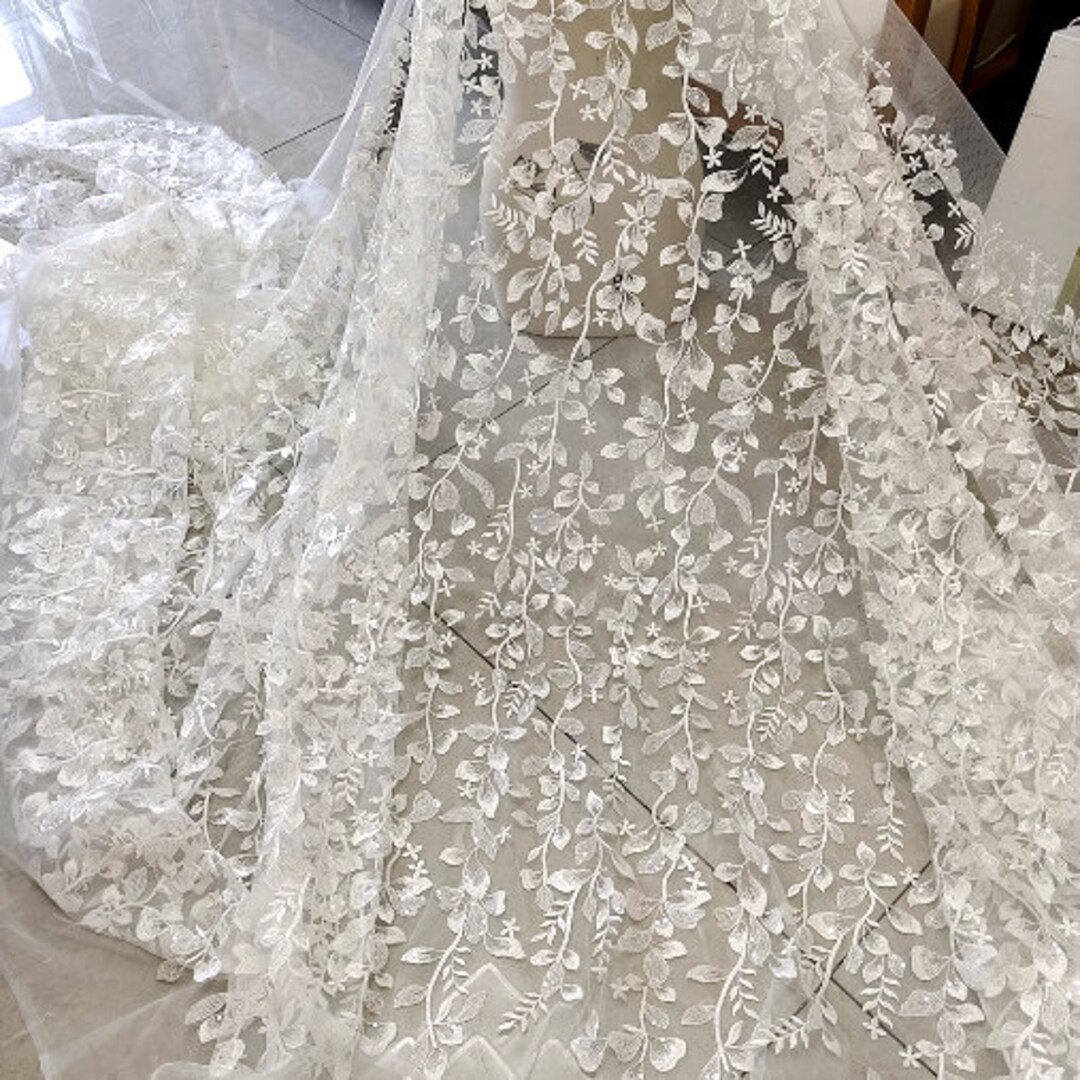 Off-white Mesh With Embroidered Leaves, High-quality Lace Fabric ...