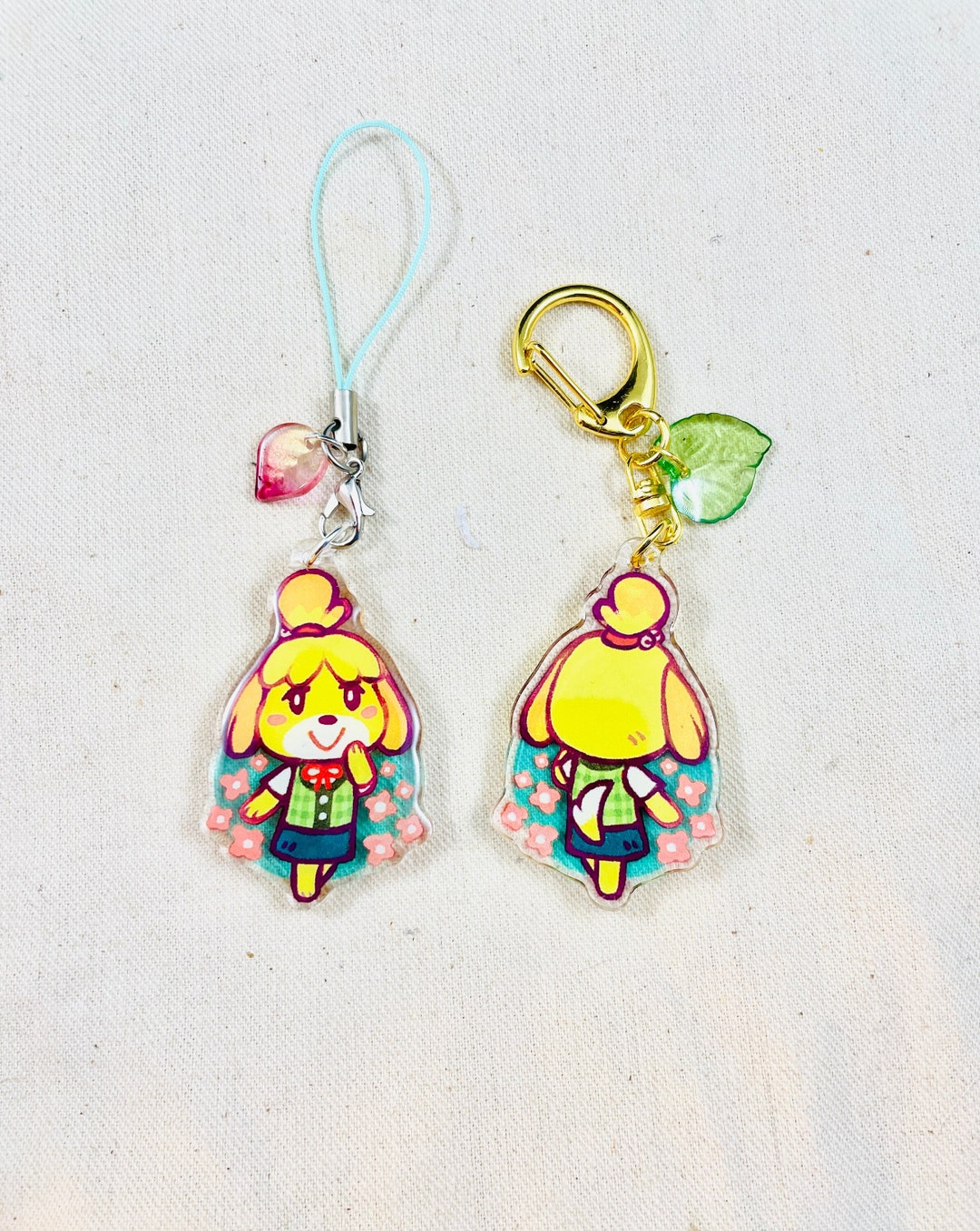 Isabelle - Animal Crossing 1.5" Doubled Sided Acrylic Charm - Keychain ...