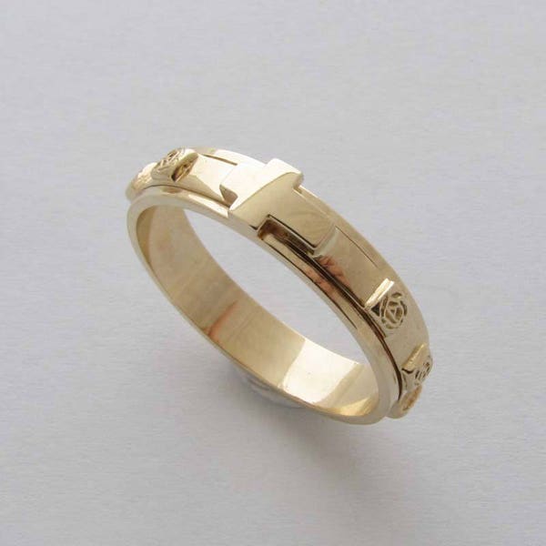 18k Ring - Etsy
