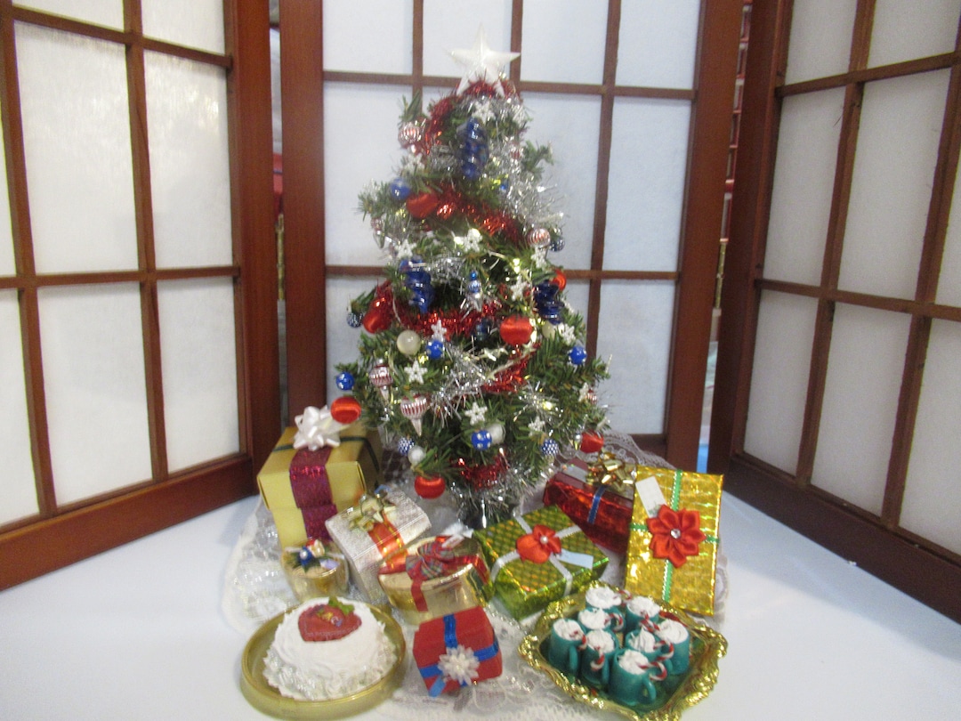 Miniature Patriotic Christmas Tree With Gifts, 1:6 Scale - Etsy