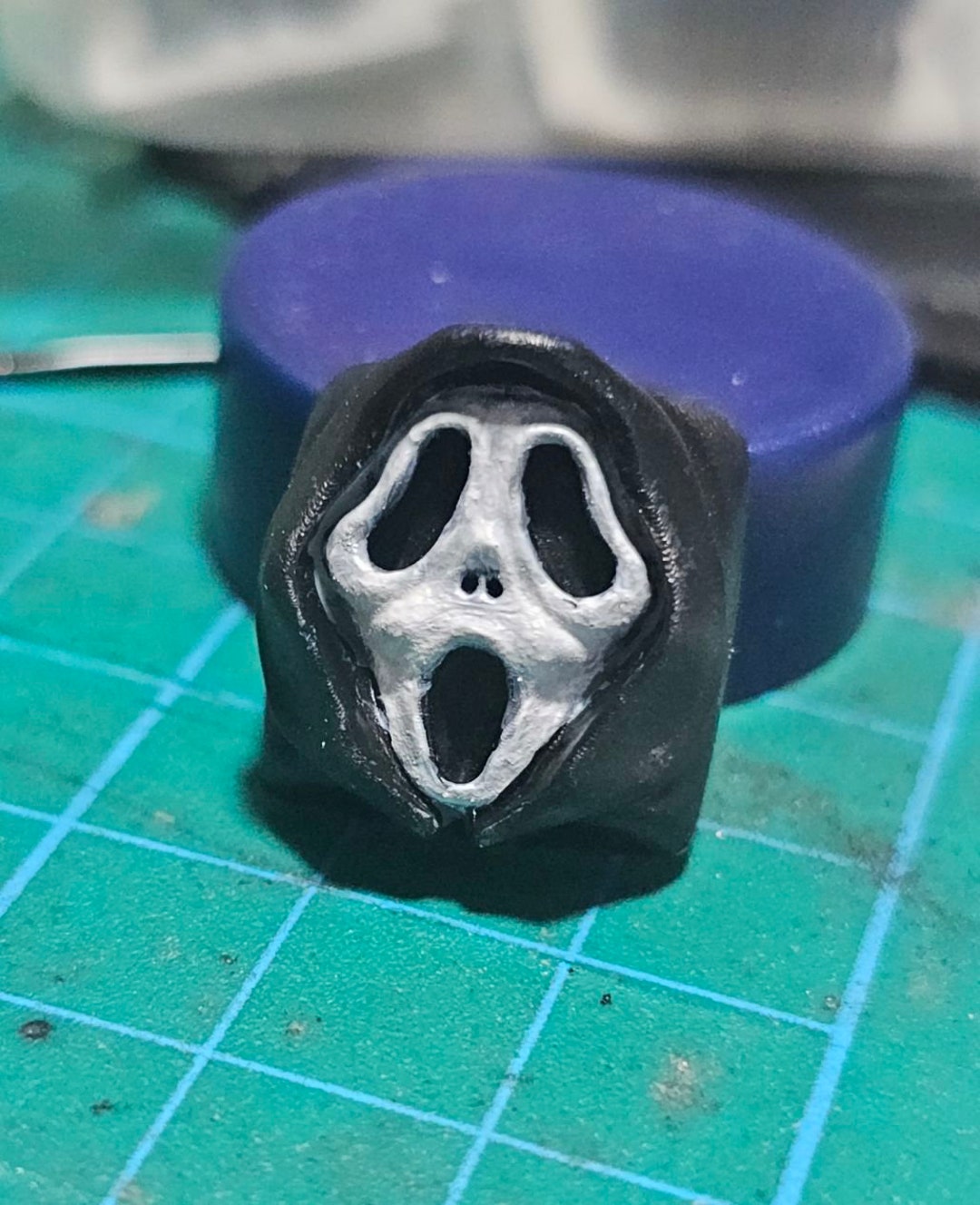 Scream Villain Artisan Keycap - Etsy
