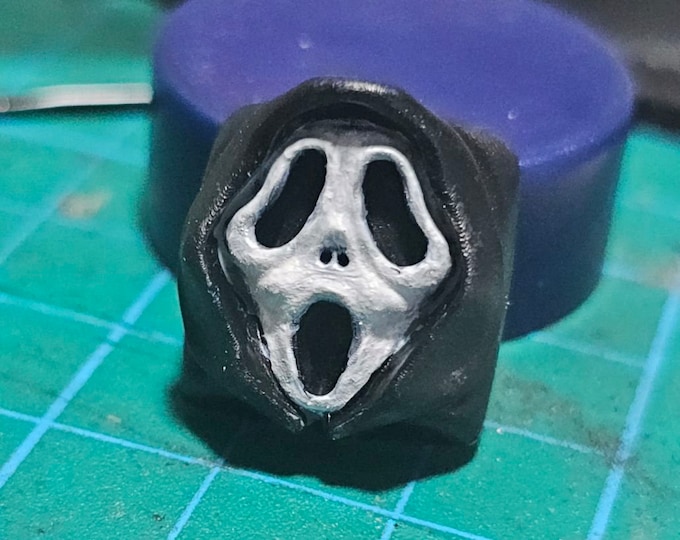 Scream Villain Artisan Keycap - Etsy