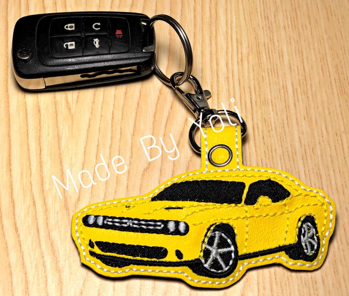 C Sports Car Keychain - Etsy