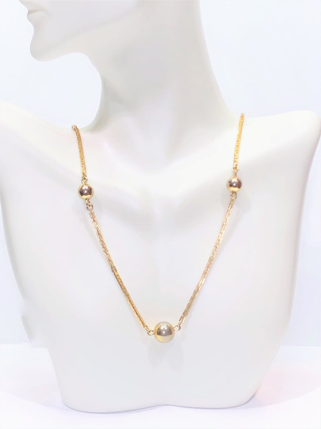 Vintage 24 AVON Gold Chain Necklace. Gold Beaded Choker. Genuine ...