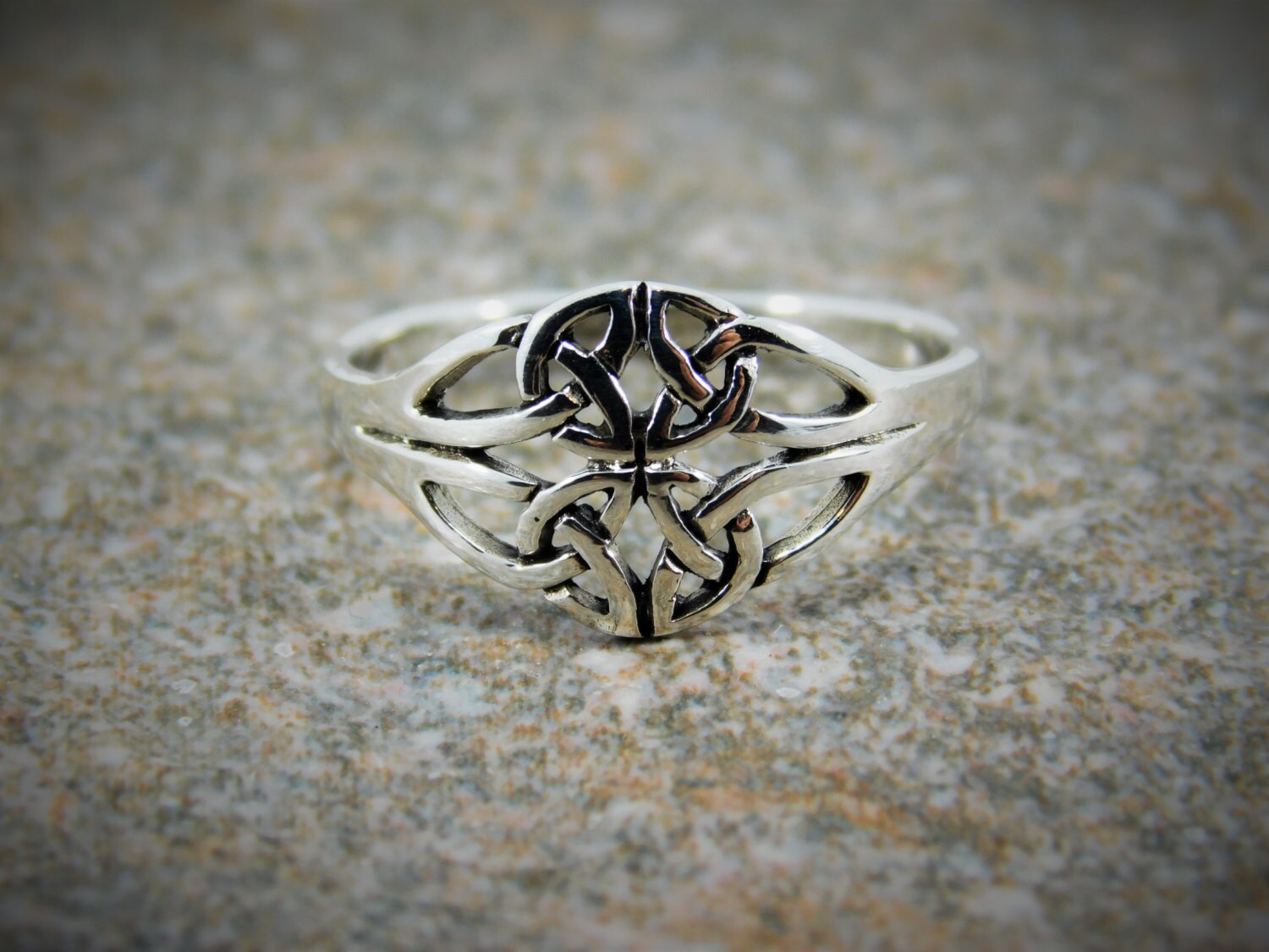 Sterling Silver Celtic Knot Ring / Celtic Ring / Endless Knot Ring ...