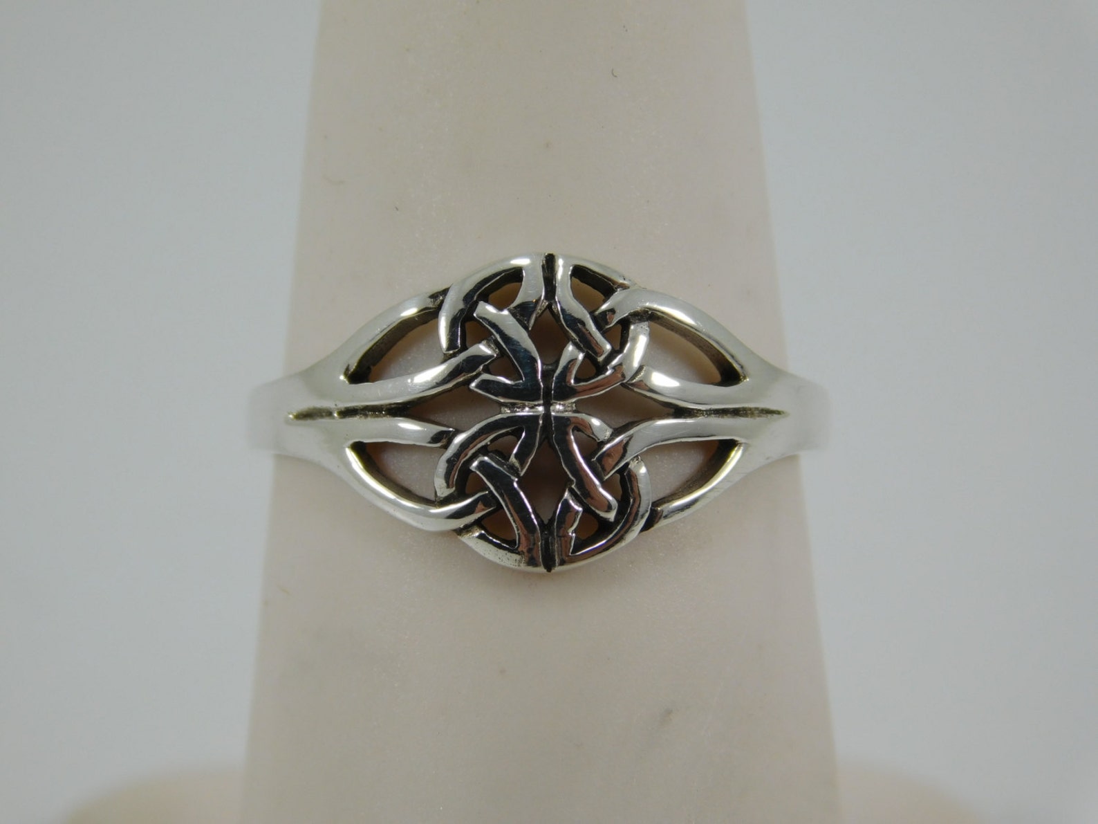 Sterling Silver Celtic Knot Ring / Celtic Ring / Endless Knot Ring ...