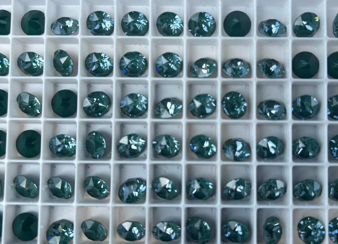 12 Pieces 8mm 1088 Pine Green Ignite Crystal 39ss Chatons - Etsy
