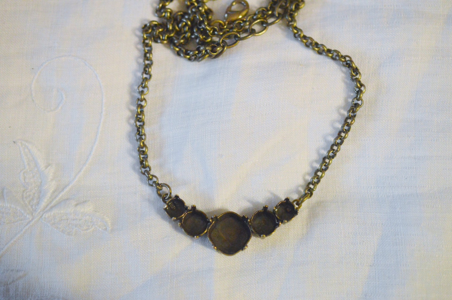 5-stone Antique Brass Necklace Jewelry Setting for 6mm 29ss, 8mm 39ss ...