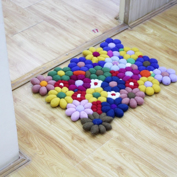 Pom Pom Rug - Etsy