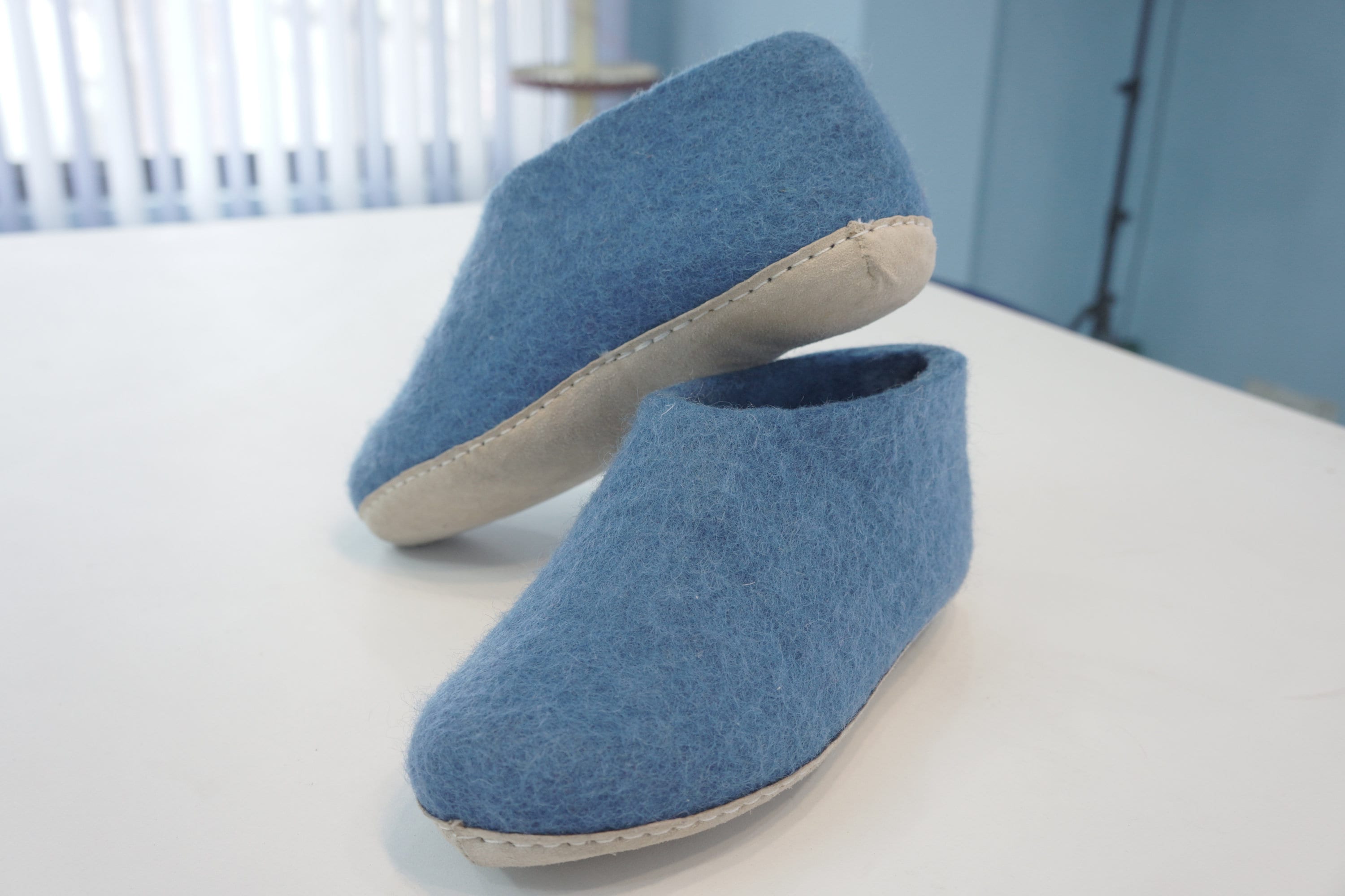 Felted 100% wool slipper.Handmade felt slipper-Felt slipper | Etsy